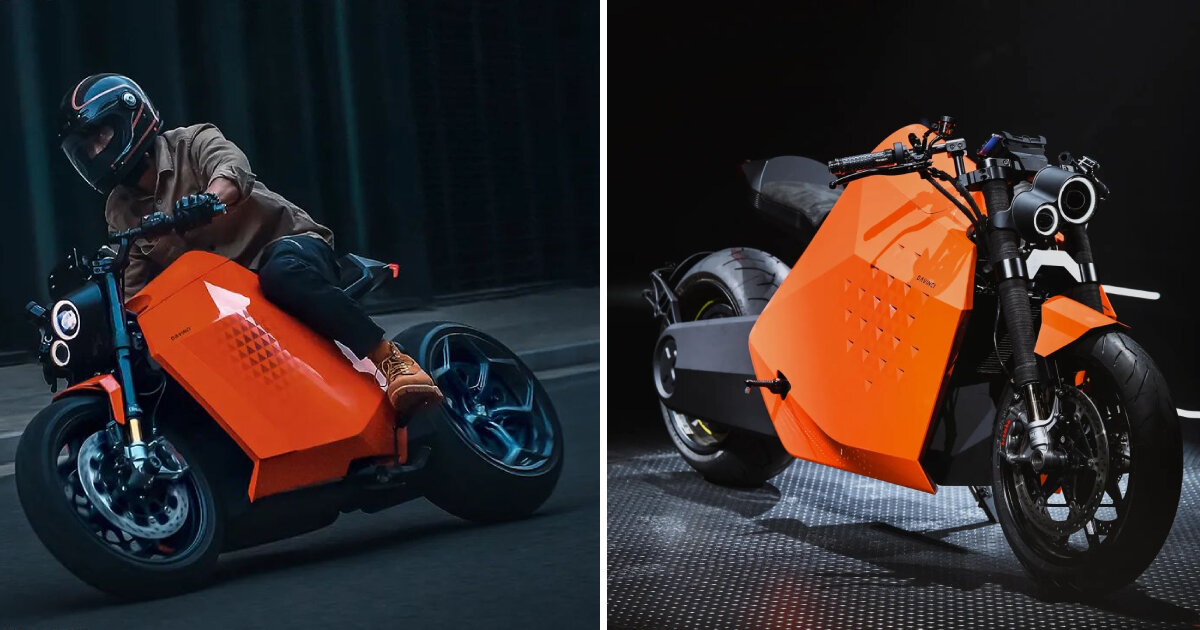 self-balancing davinci DC100 robotic electric motorcycle at CES 2023