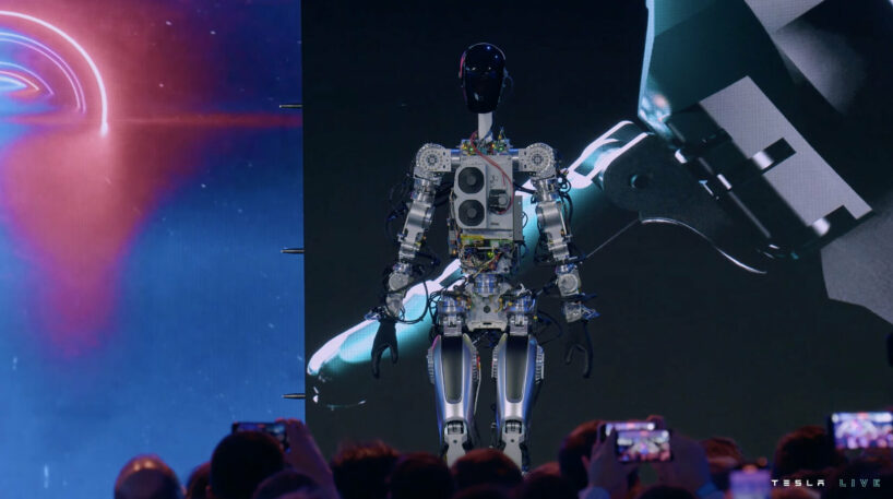 AI experts react to demo of tesla's new 'optimus' bot prototype