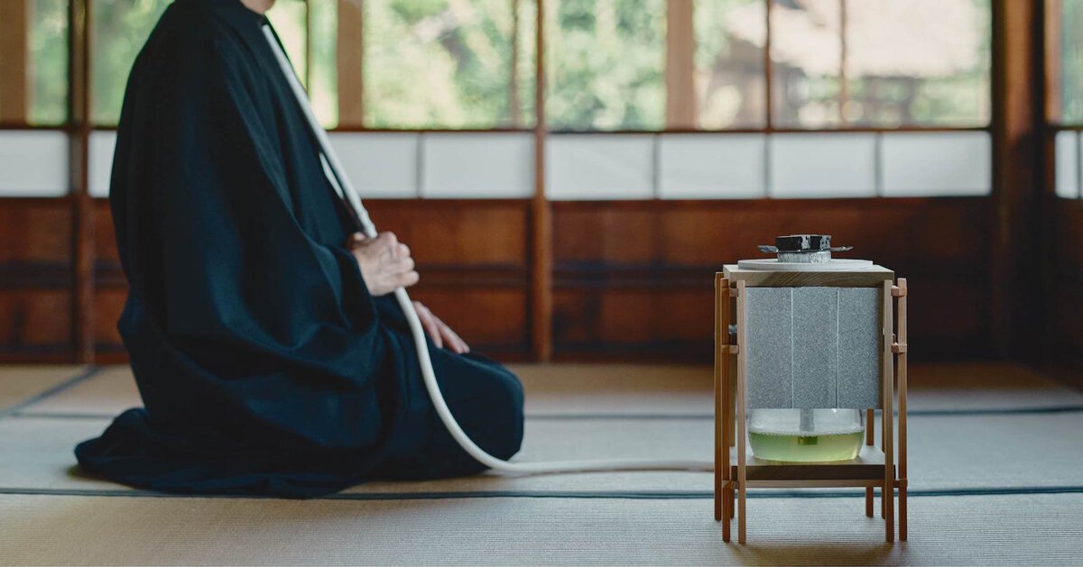 Ochill's organic japanese hookah pipe promotes tea leaf smoking