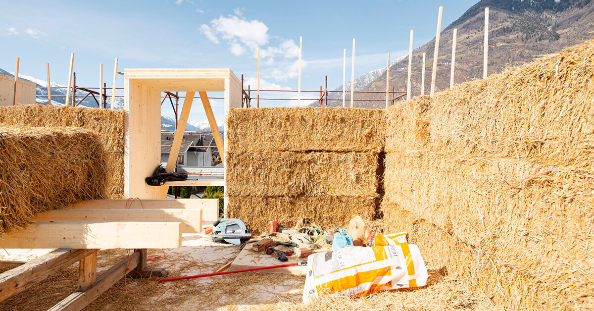 Arches In Straw Bale Building