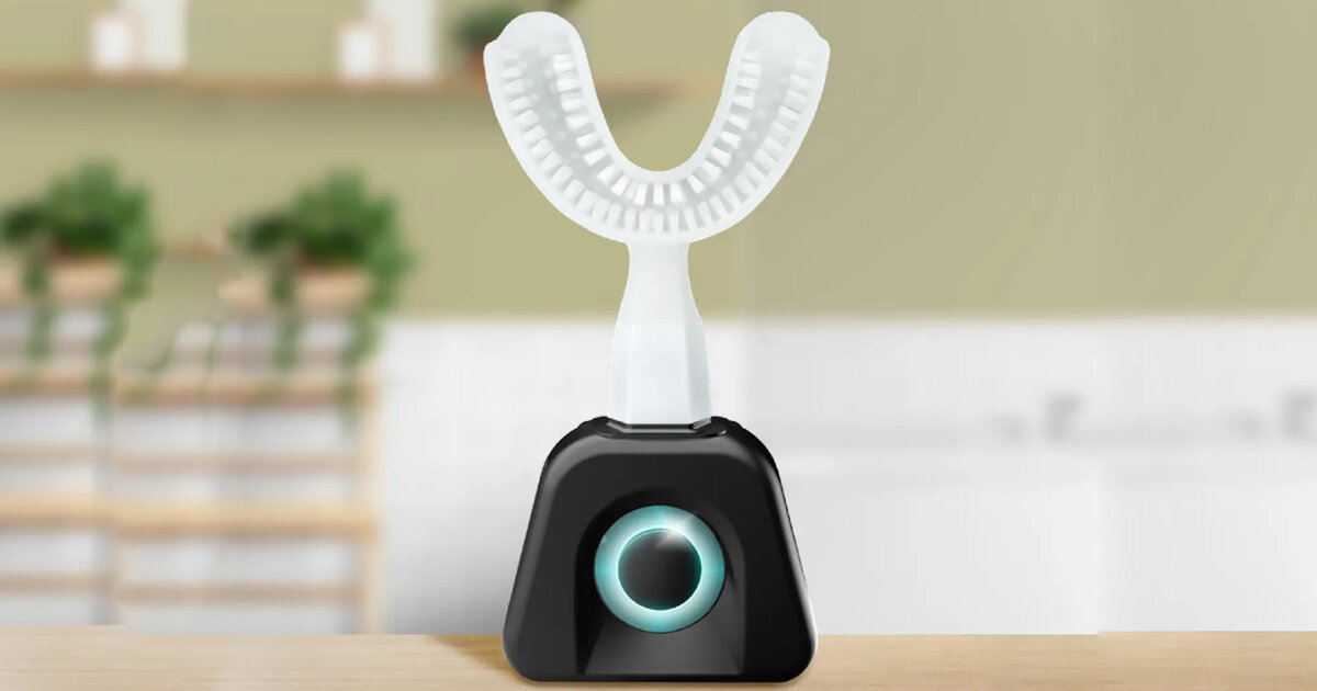 smile-shaped toothbrush vibrates to clean teeth in 10 seconds