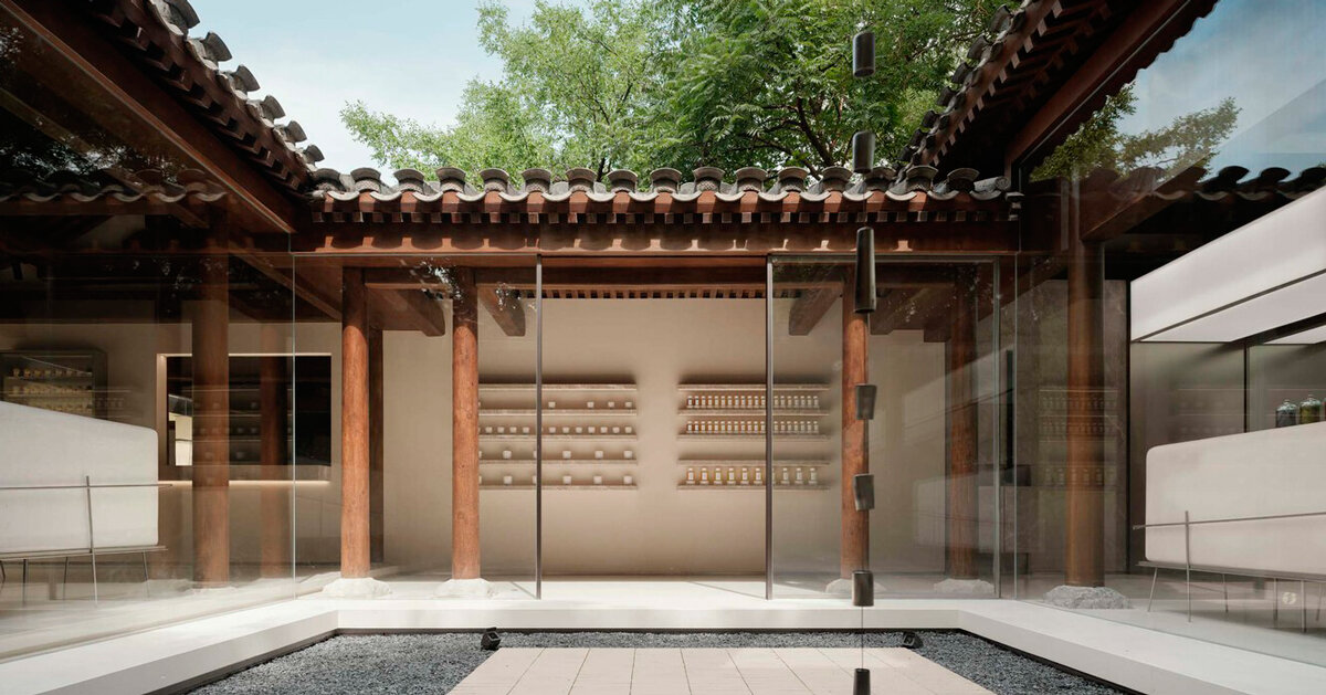 F.O.G. restores timber structure of historical building in beijing
