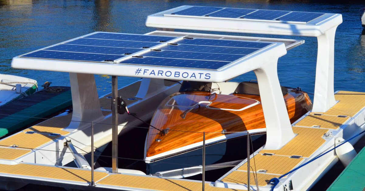 towable buoyant 'faro powerdock' station with solar panels charge ...