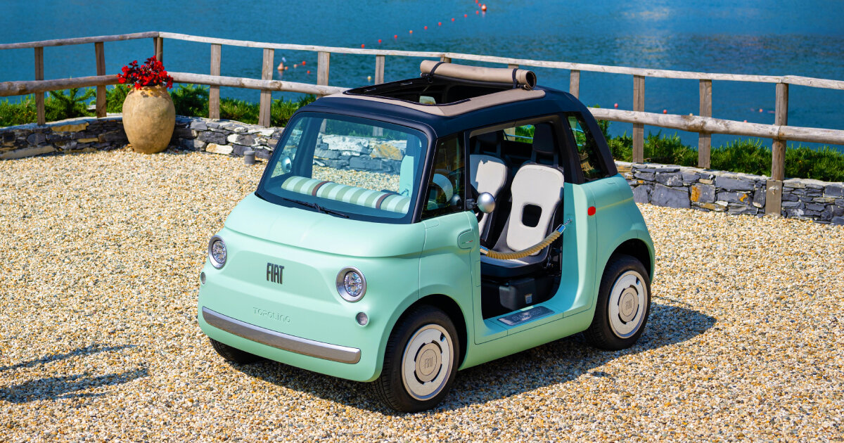 new fiat topolino electric car with rollable sunroof + open doors can ...