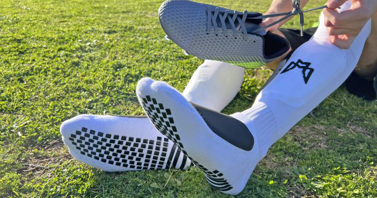 medicaptain socks with built-in shin guards & metatarsal padding