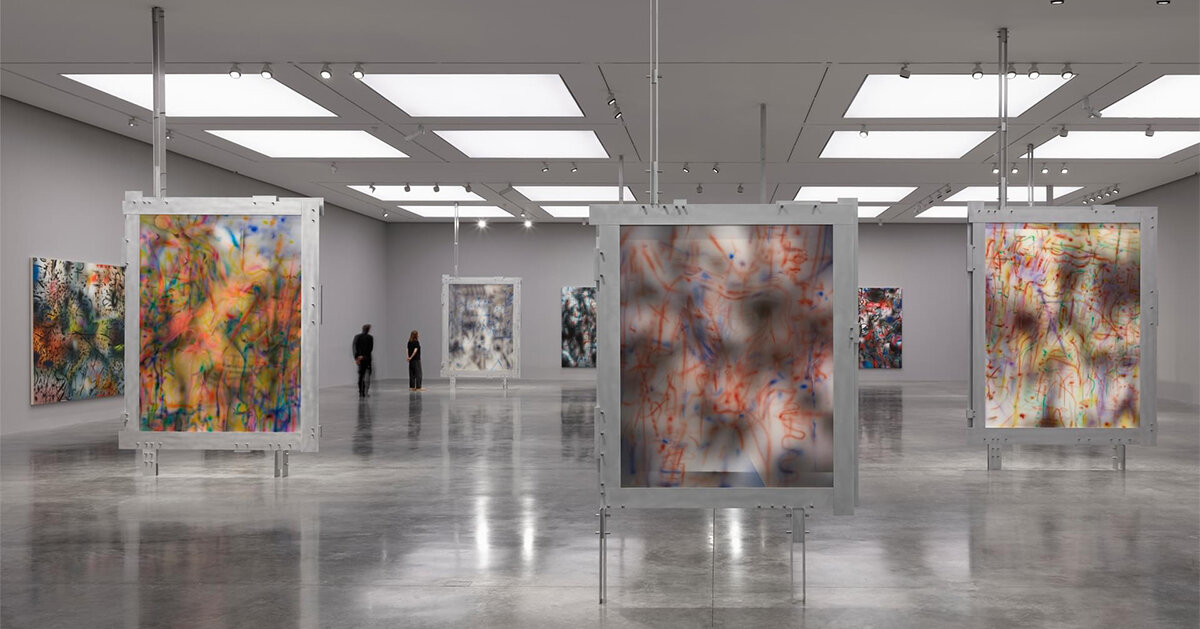 julie mehretu's exhibition at white cube london paints the chaos of our modern world