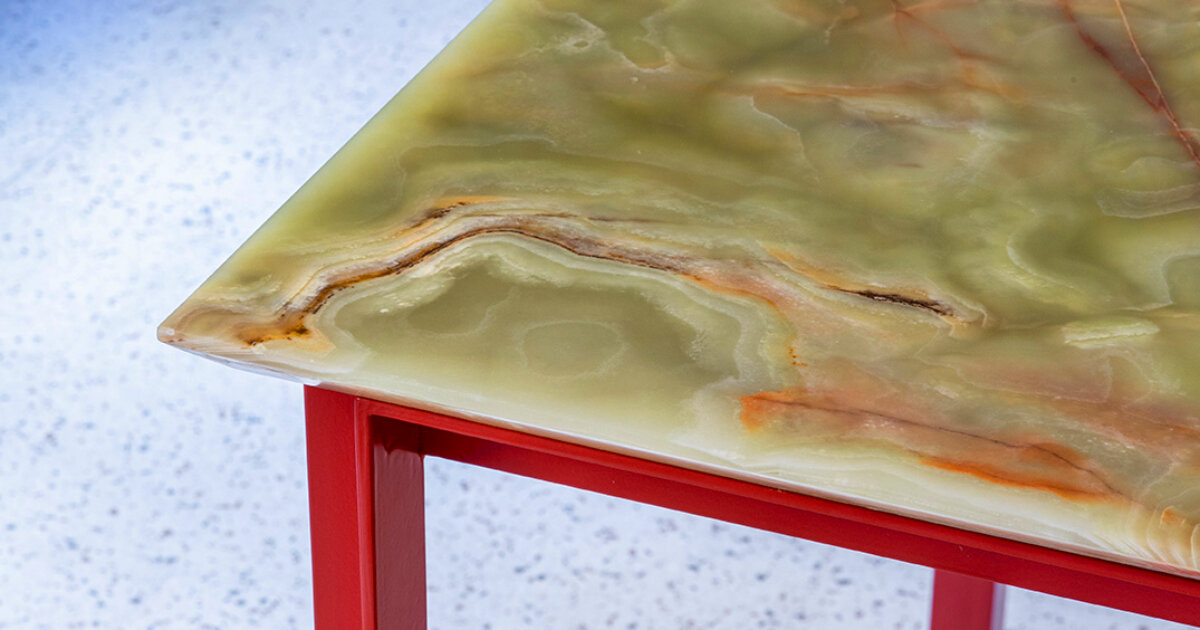 MAS Design crafts marbled and lacquered furniture from onyx, iron and ...