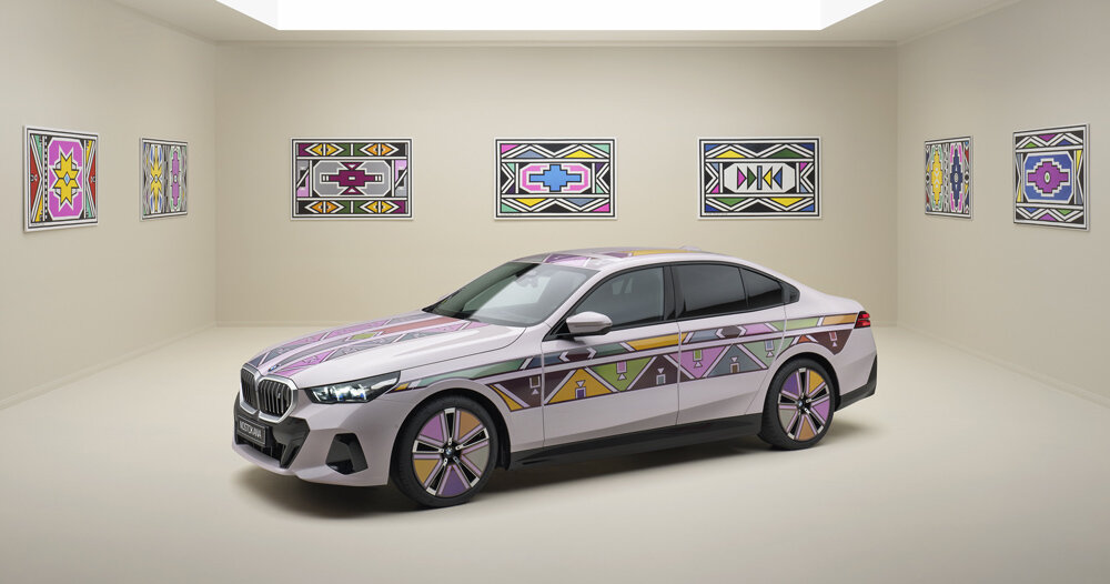 color-changing BMW i5 Flow NOSTOKANA glimmers with Esther Mahlangu's ...