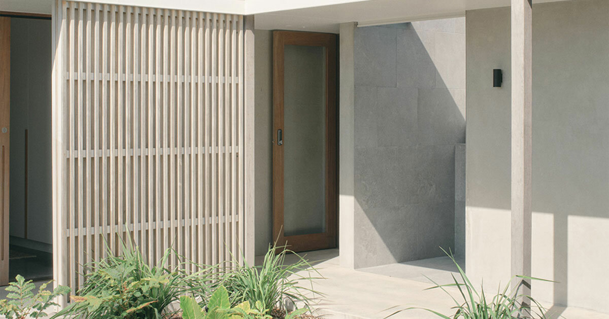 ribbed timber screens protect australian house from subtropical sun and ...