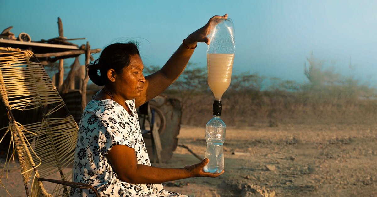 these 3D printed caps transform any bottle into a portable water ...