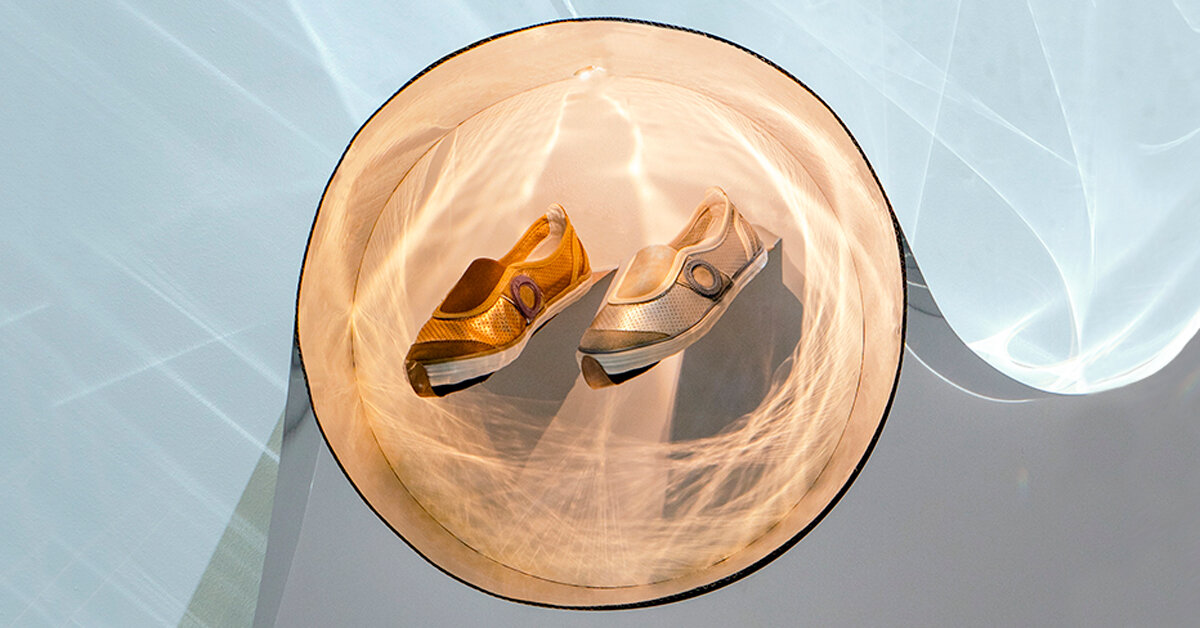 studioknob experiments with light and shadow for shoofra shoe window ...