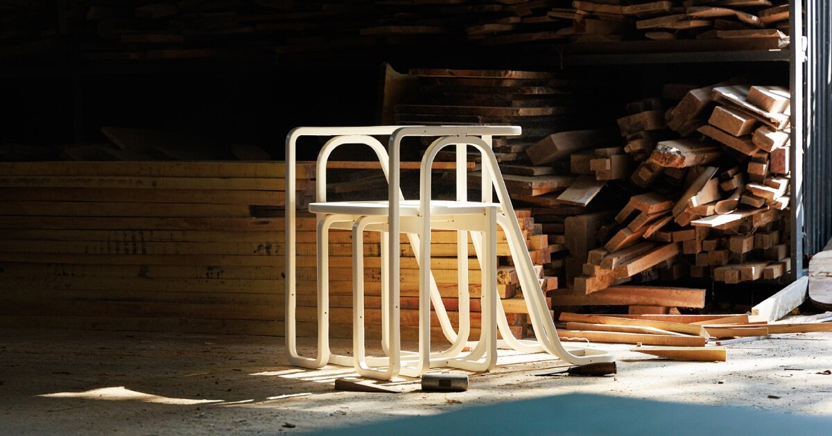 studio iyra’s digitally crafted parametric chair forms an infinite loop