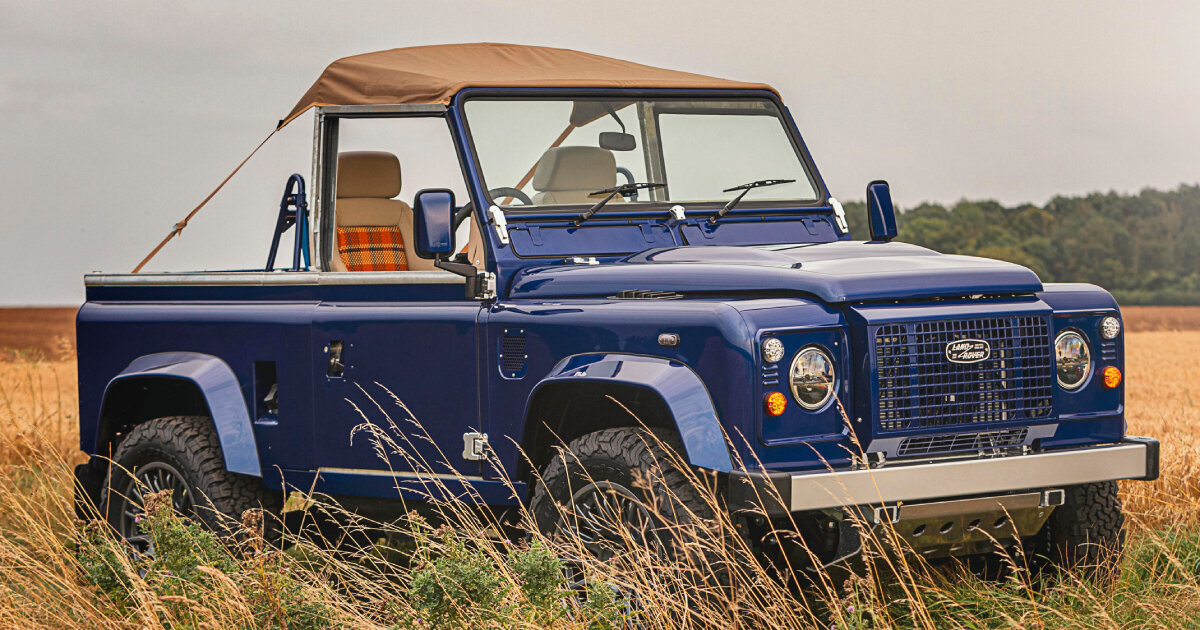 kingsley’s 4x4 defender can have roofs like panoramic glass or an open ...