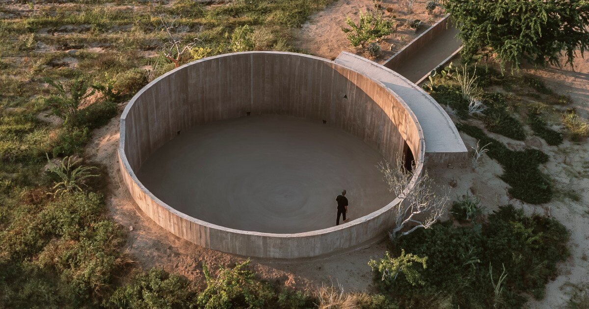 concrete wraps rubén valdez's spiritual enclosure in mexico desert