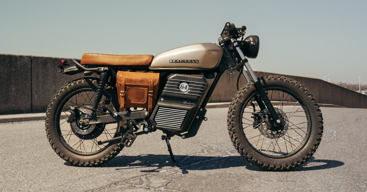 Lovetami999 sex a tall athletic well-built nymph at the