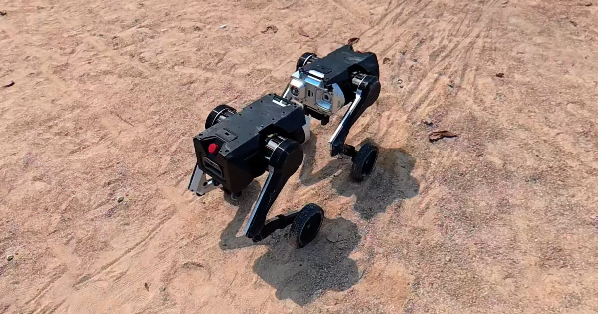 all-terrain modular robot can split its body and rejoin them again