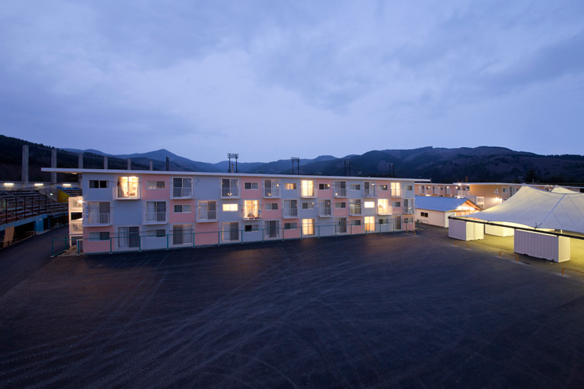 shigeru ban: onagawa temporary container housing + community center