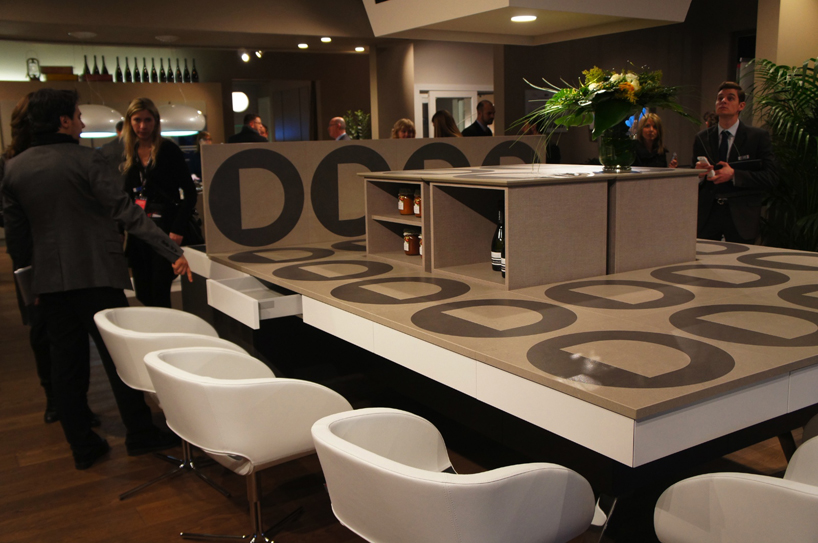 the amazing common table by nabito architects & partners