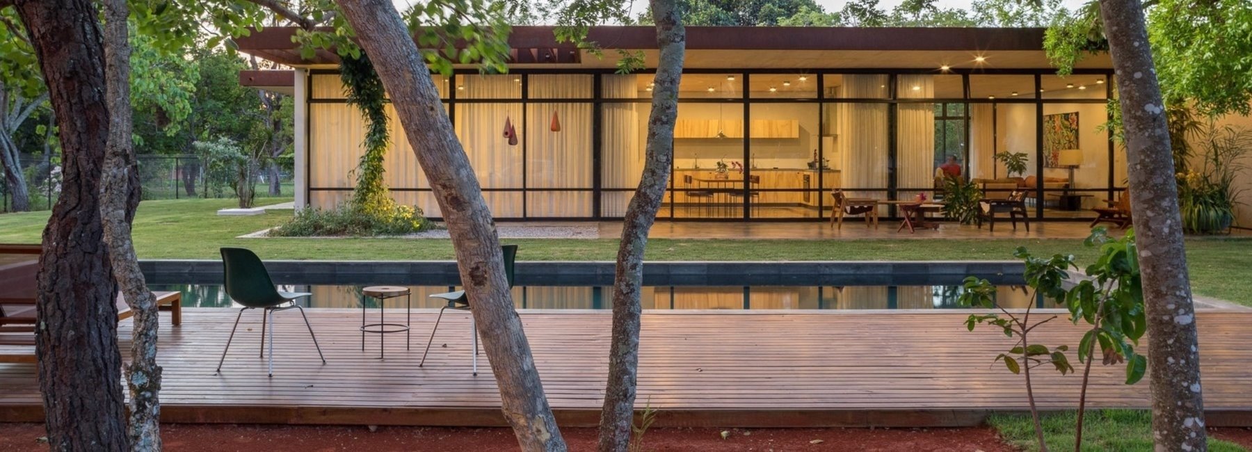 translucent house in brazil by samuel lamas offers enhanced connection ...