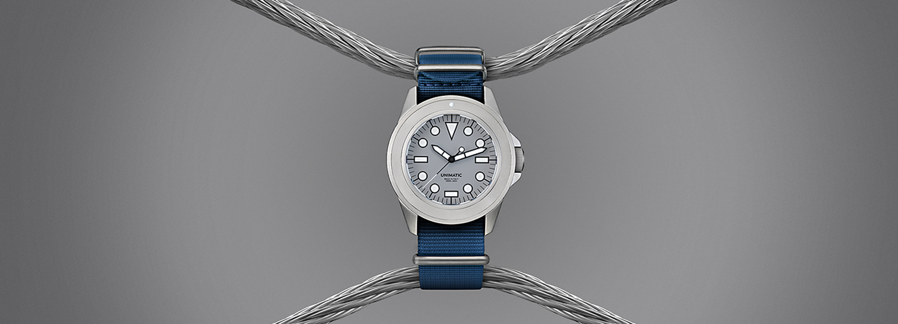 unimatic X GOODS' U1-EG watch shows time with geometric figures