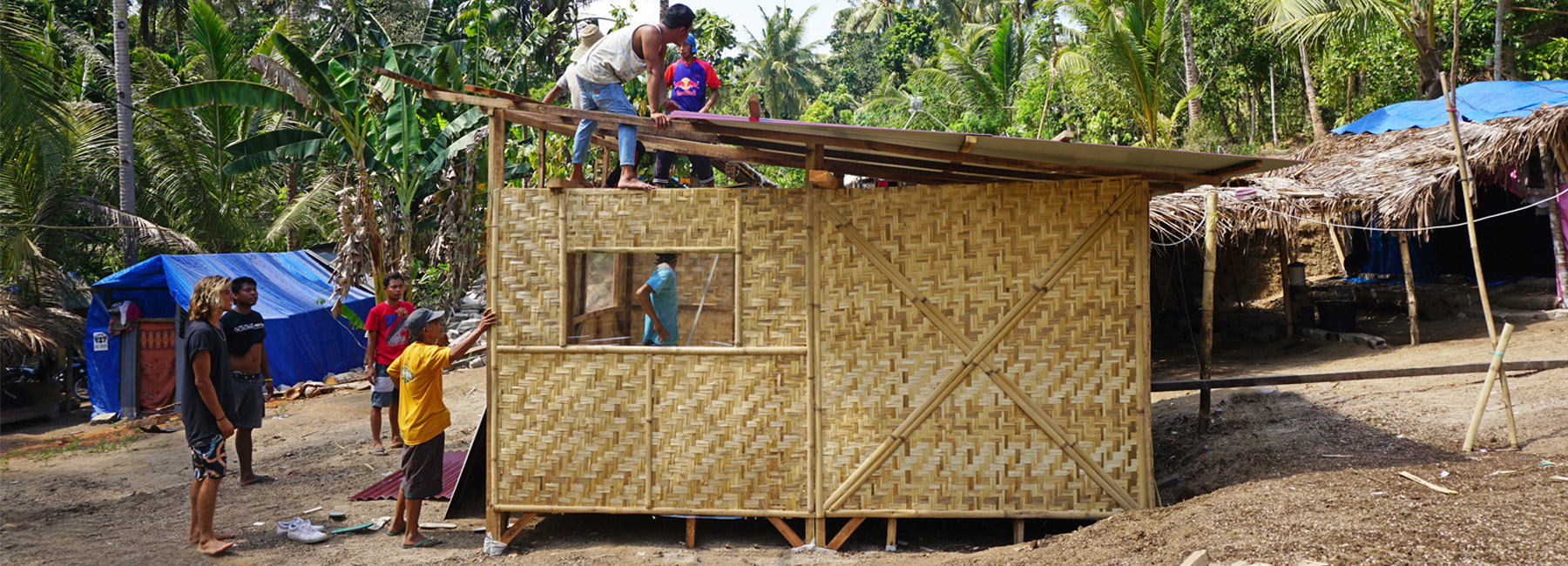 the shelter project provides victims of lombok earthquakes with 700 ...