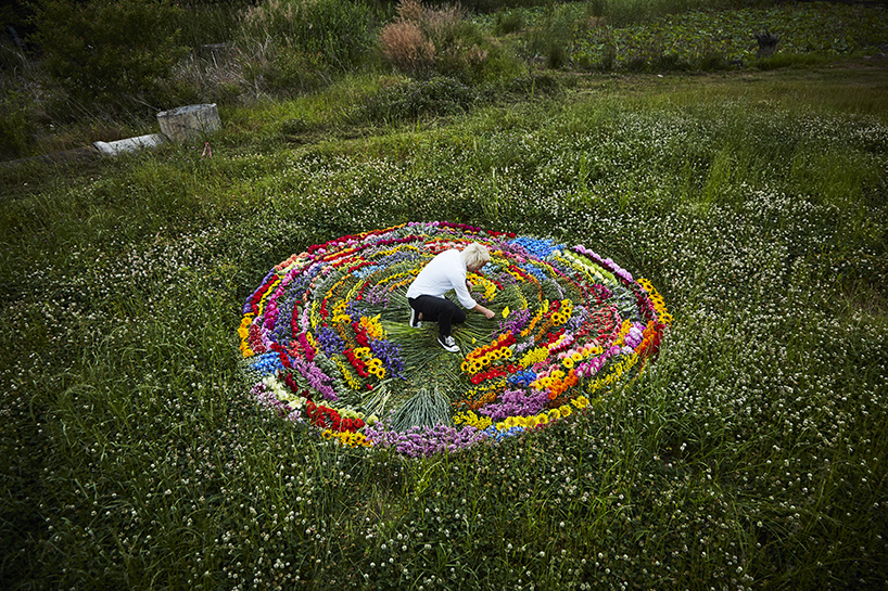 10,000 Flowers going back to the earth – Azuma Makoto – SANKOO