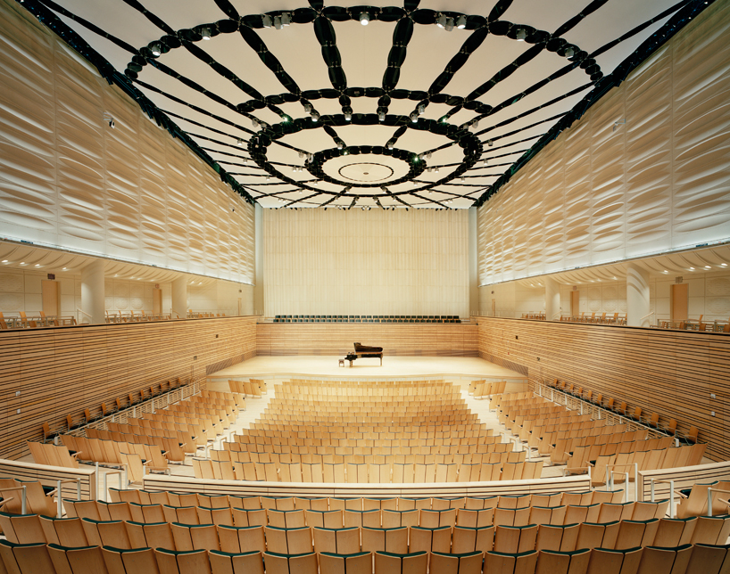 experimental media and performing arts center by grimshaw architects