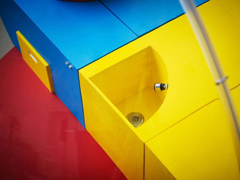 Cocoon Pod | Moss and Fog