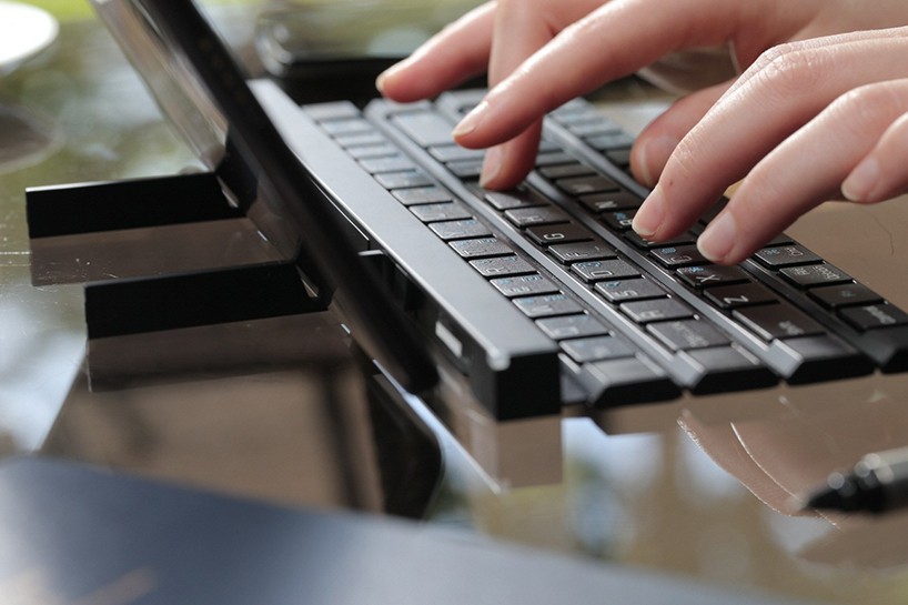 LG reveals rollable desktop keyboard for optimum portability