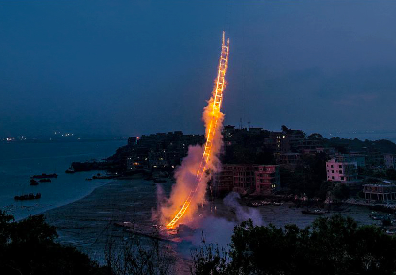 Artasiapacific Sky Ladder Cai Guo Qiang