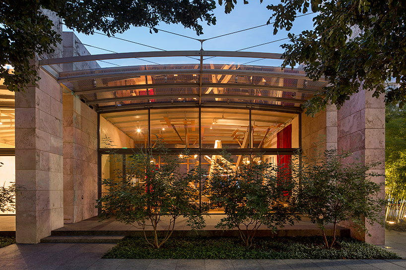 chalet by edwin chan transforms the nasher sculpture center