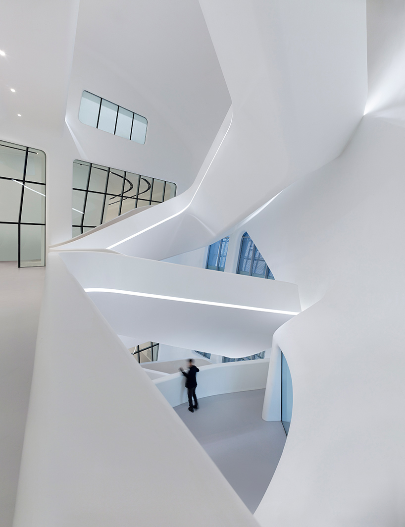 zaha hadid timeline of architectural work