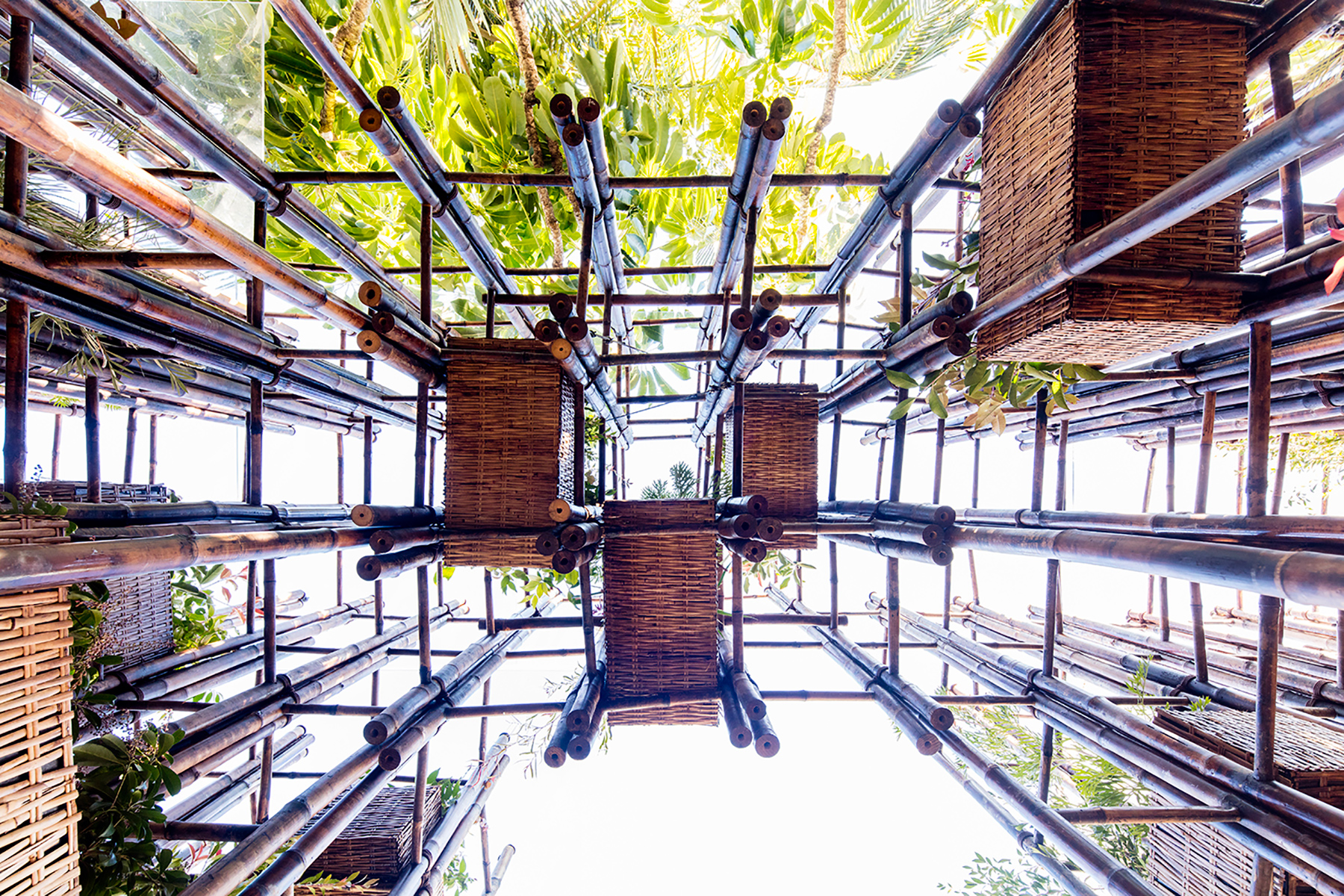 vo trong nghia builds 'green ladder' pavilion from bamboo