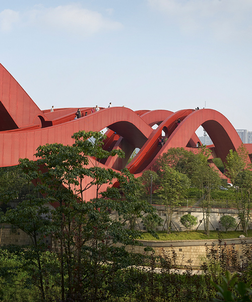 NEXT architects completes red lucky knot bridge in china