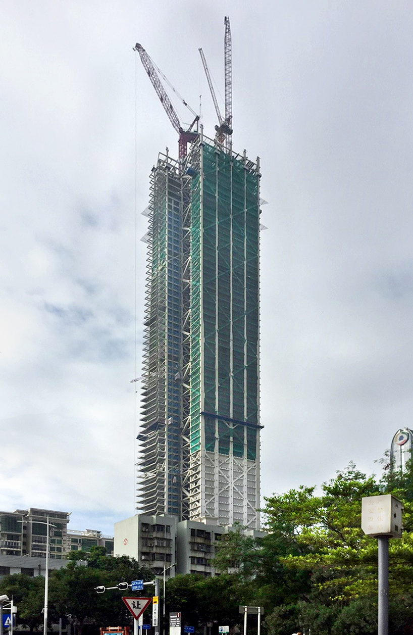 hanking center tower by morphosis architects tops out
