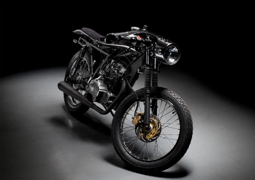 RDracer custom motorcycle celebrates retro-futurism