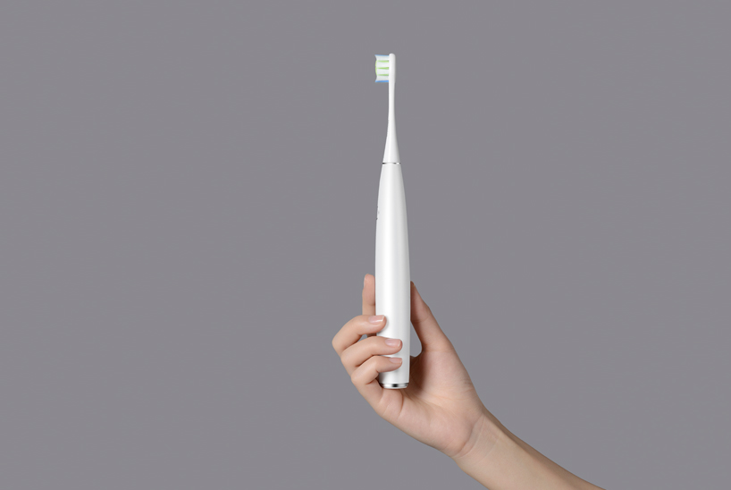 oclean one smart toothbrush analyzes data to create custom care plans