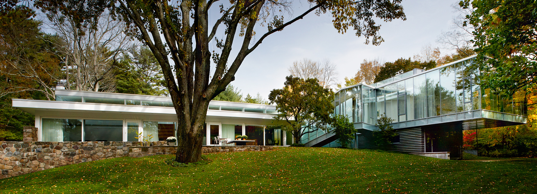 marcel breuer's house in connecticut has an extension by toshiko mori