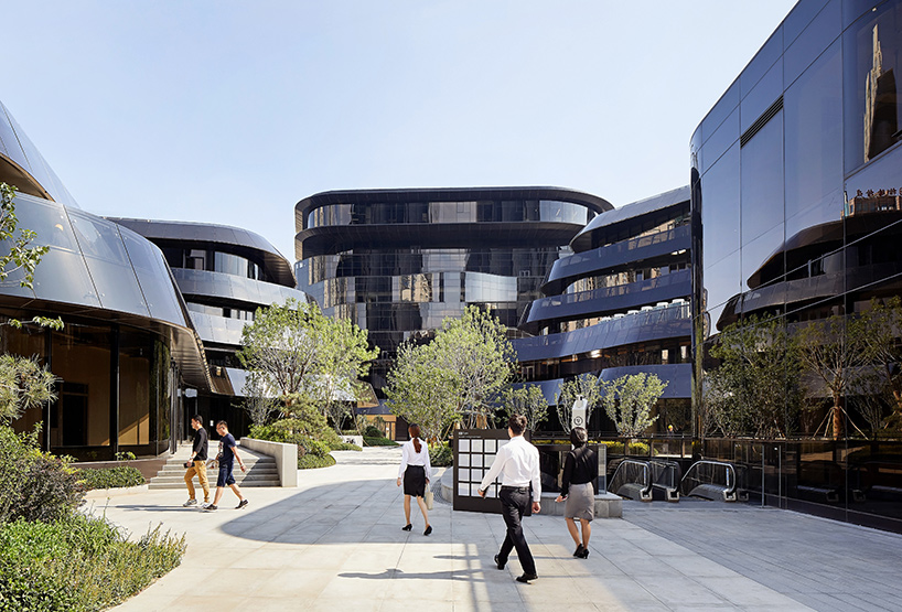 MAD architects completes beijing's chaoyang park plaza complex