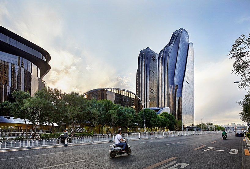 MAD architects completes beijing's chaoyang park plaza complex