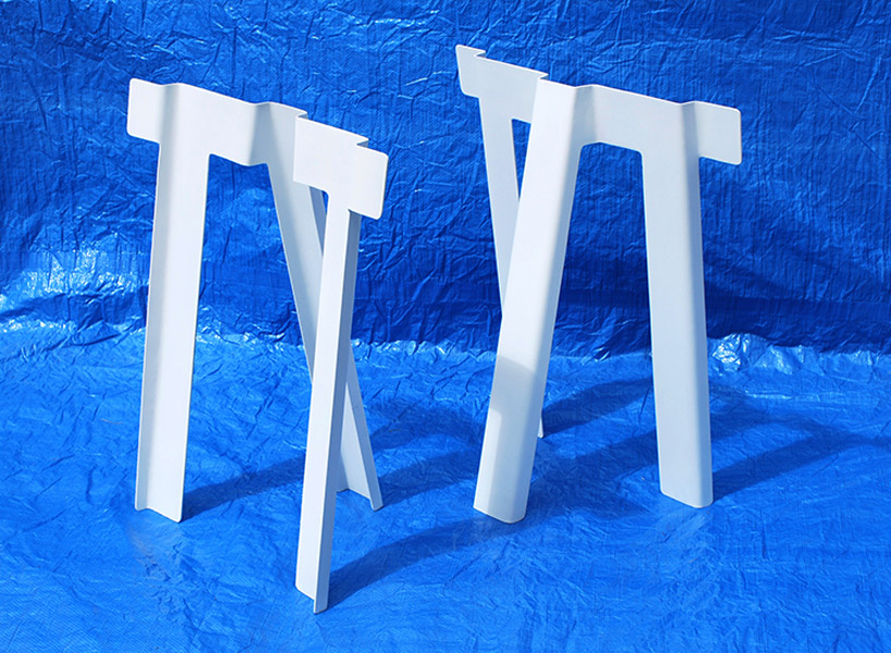 eight simple folds create three legs that provide strength and stability.