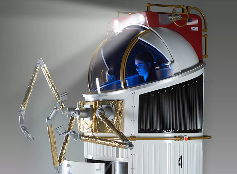 single person spacecraft, an alternative to the spacesuit