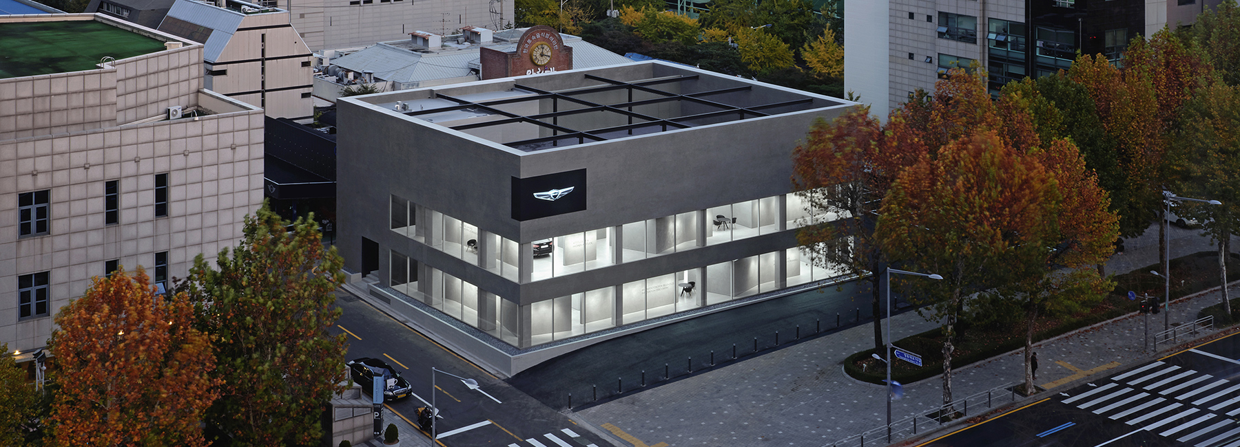 AMO presents prototype showroom for genesis car brand