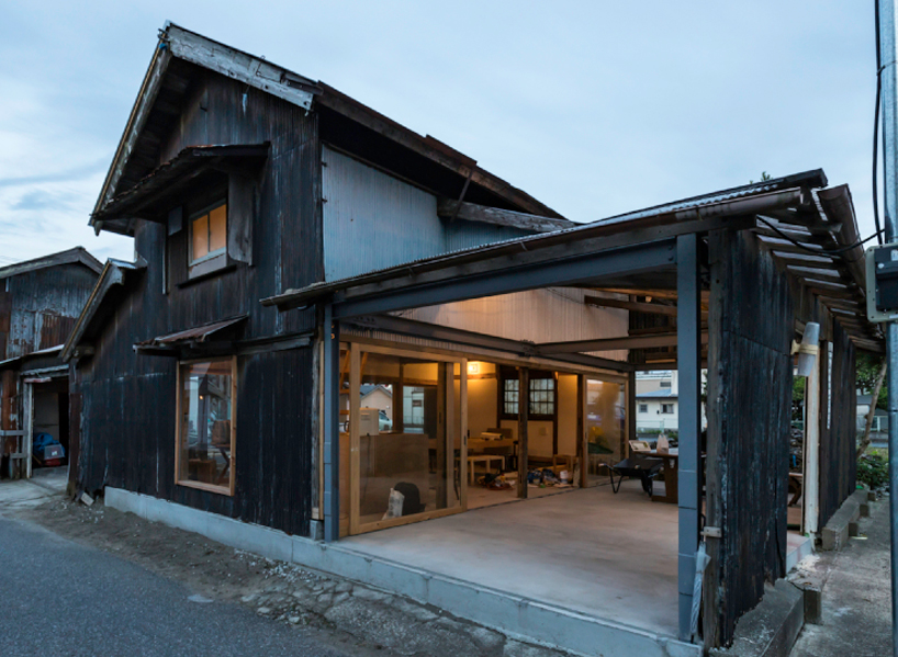 kurosawa kawaraten transforms century-old japanese storage into multi ...