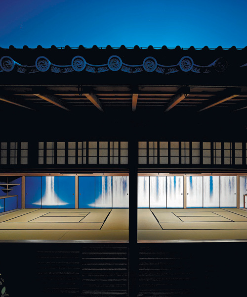 hiroshi senju: the japanese artist who paints waterfalls