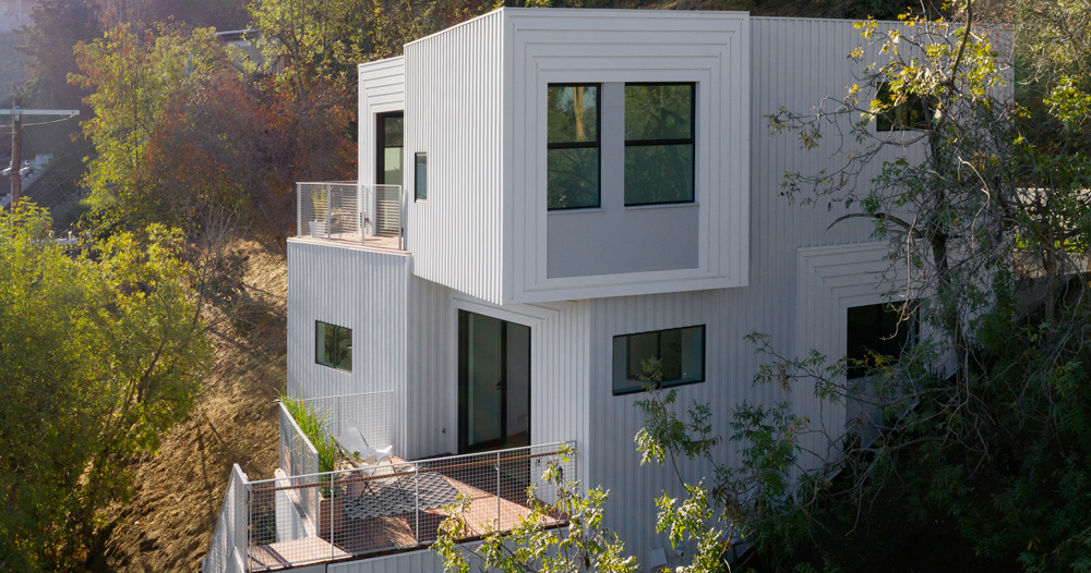freelandbuck's 'stack house' is embedded into a los angeles hillside