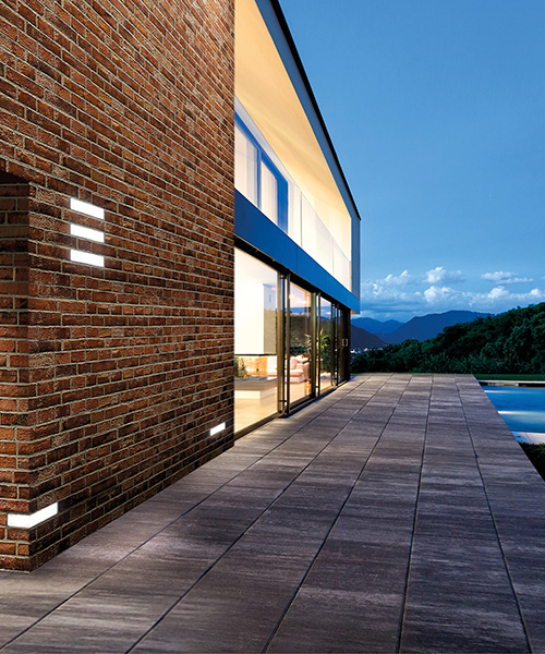 versatile SIMES brick light brightens up any architectural project