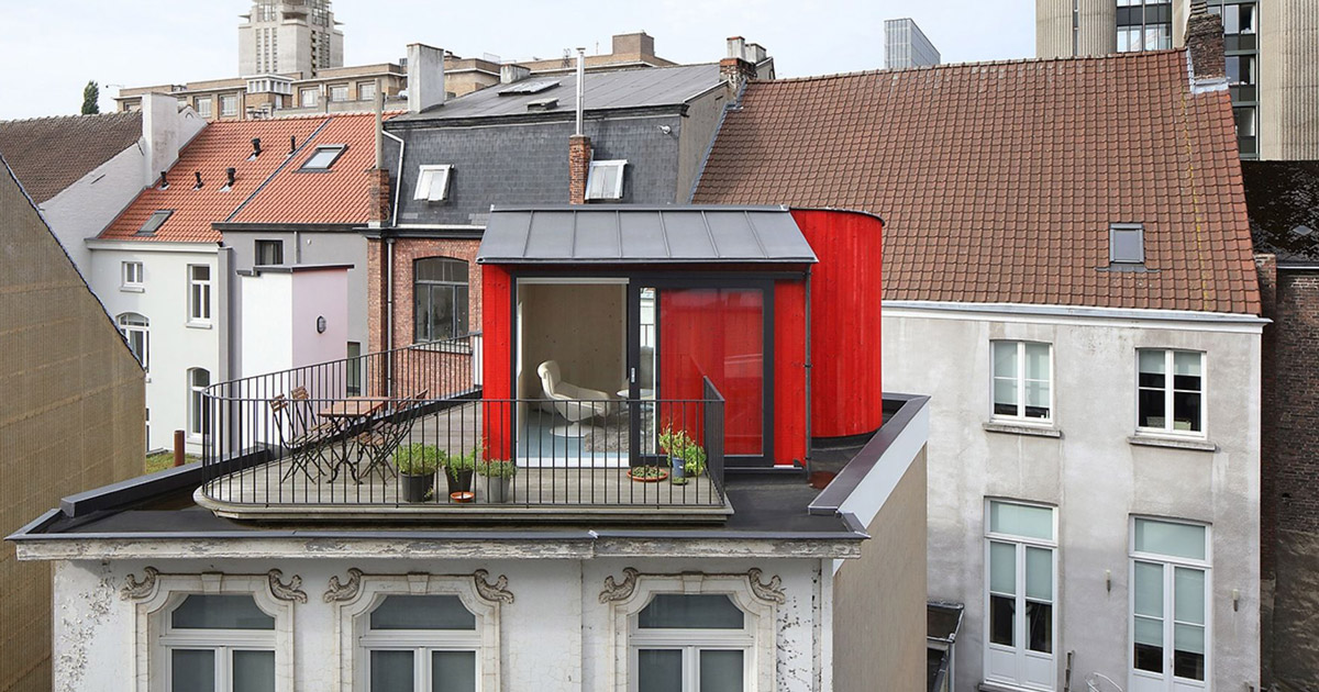 red pavilion by dierendonckblancke architects crowns belgian manor