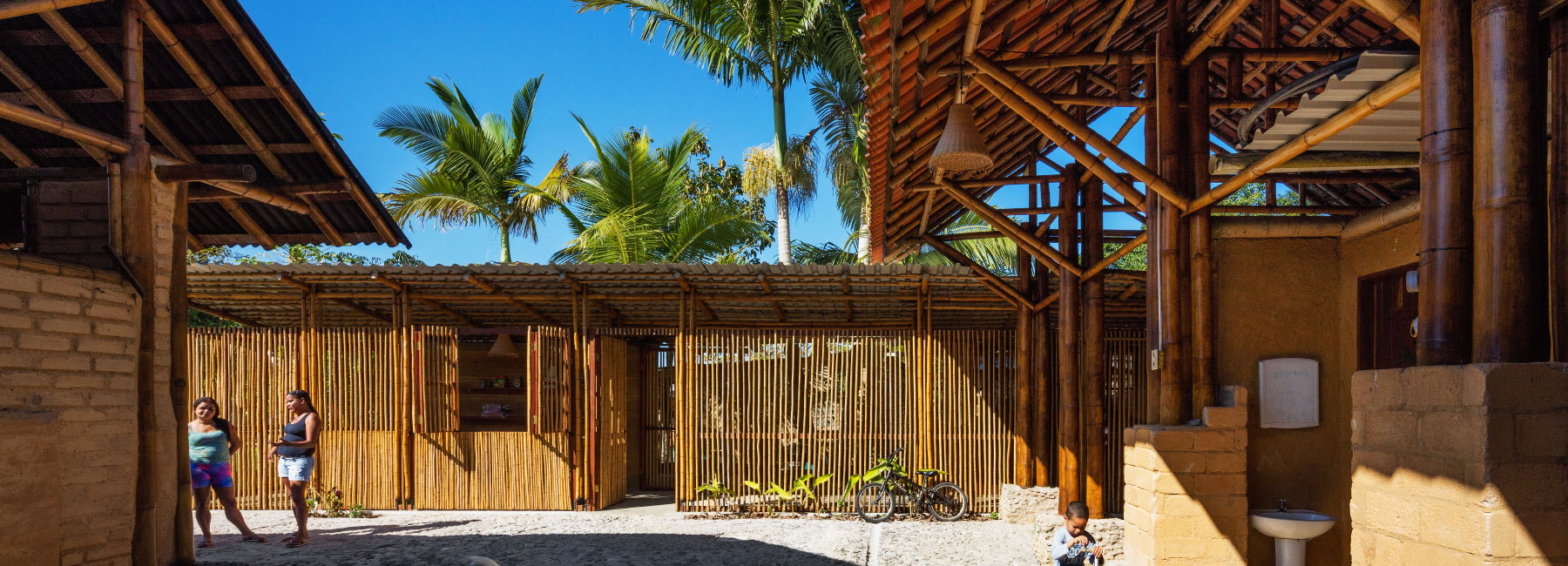 CRU! architects works with villagers to build bamboo community center