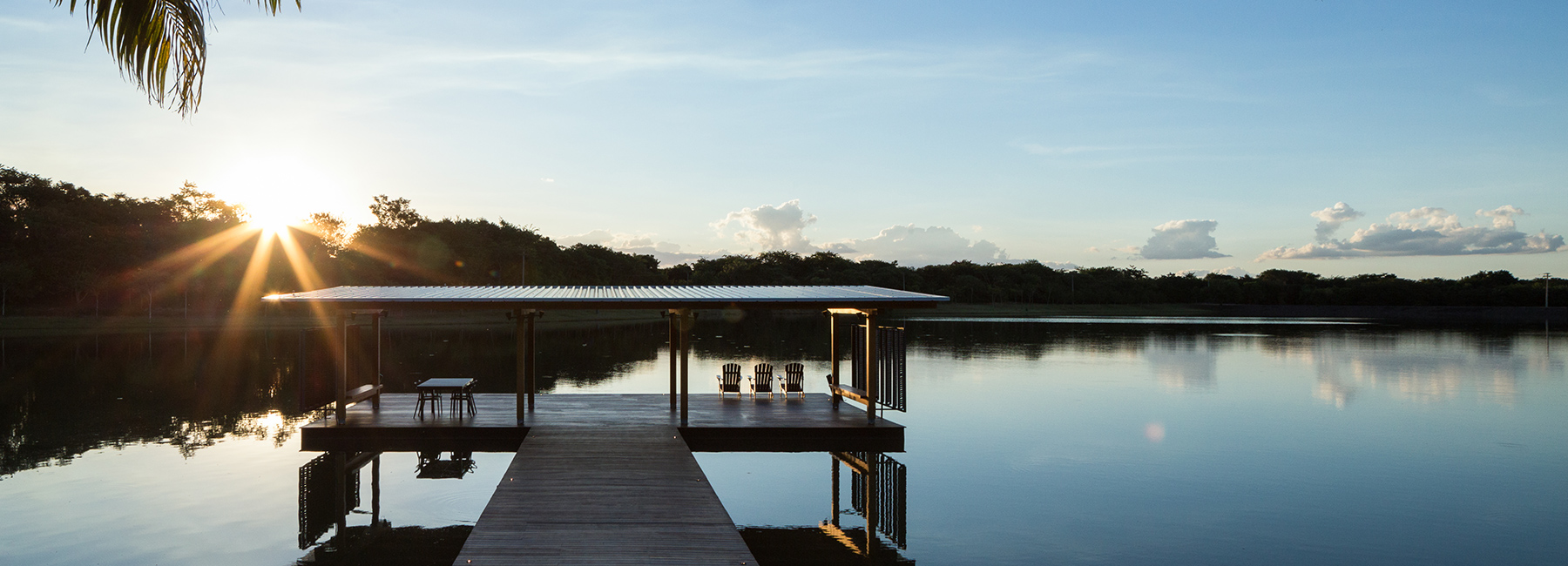BRRO arquitetos' floating pavilion offers a place for reflection